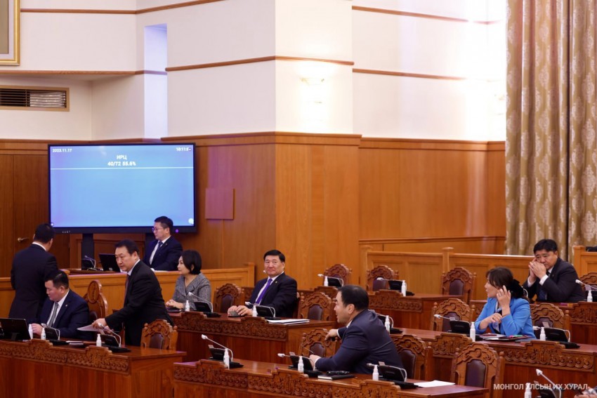 Гэрийн тэжээвэр амьтны тухай хуулийн төслийг эцсийн хэлэлцүүлэгт шилжүүлэв Epress Mn